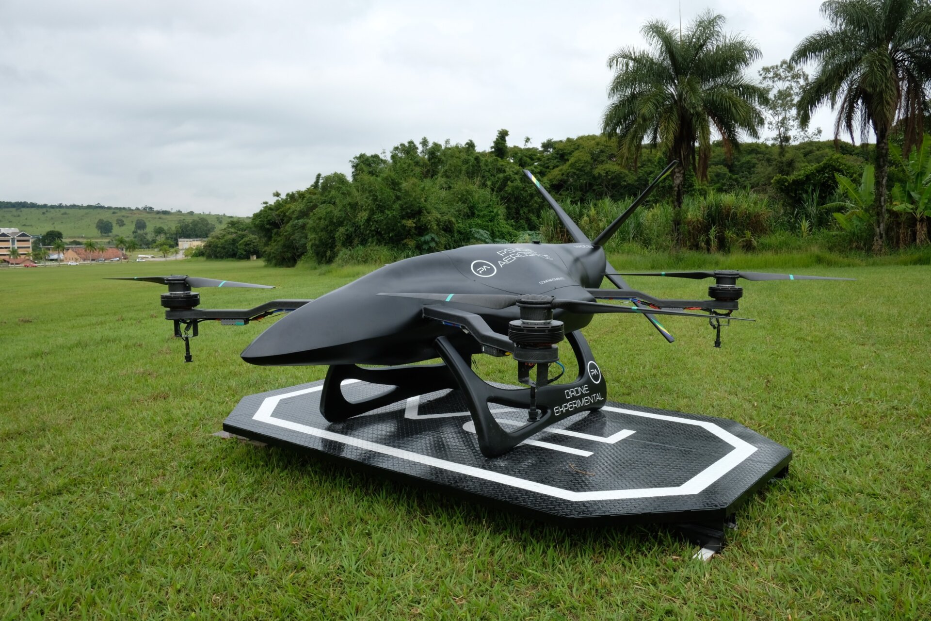 Drone gigante é criado para atender agricultura nacional
