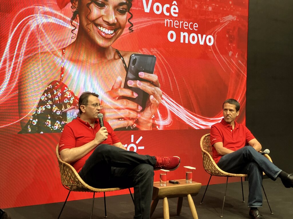 Claro é a primeira operadora parceira da OpenAI no Brasil