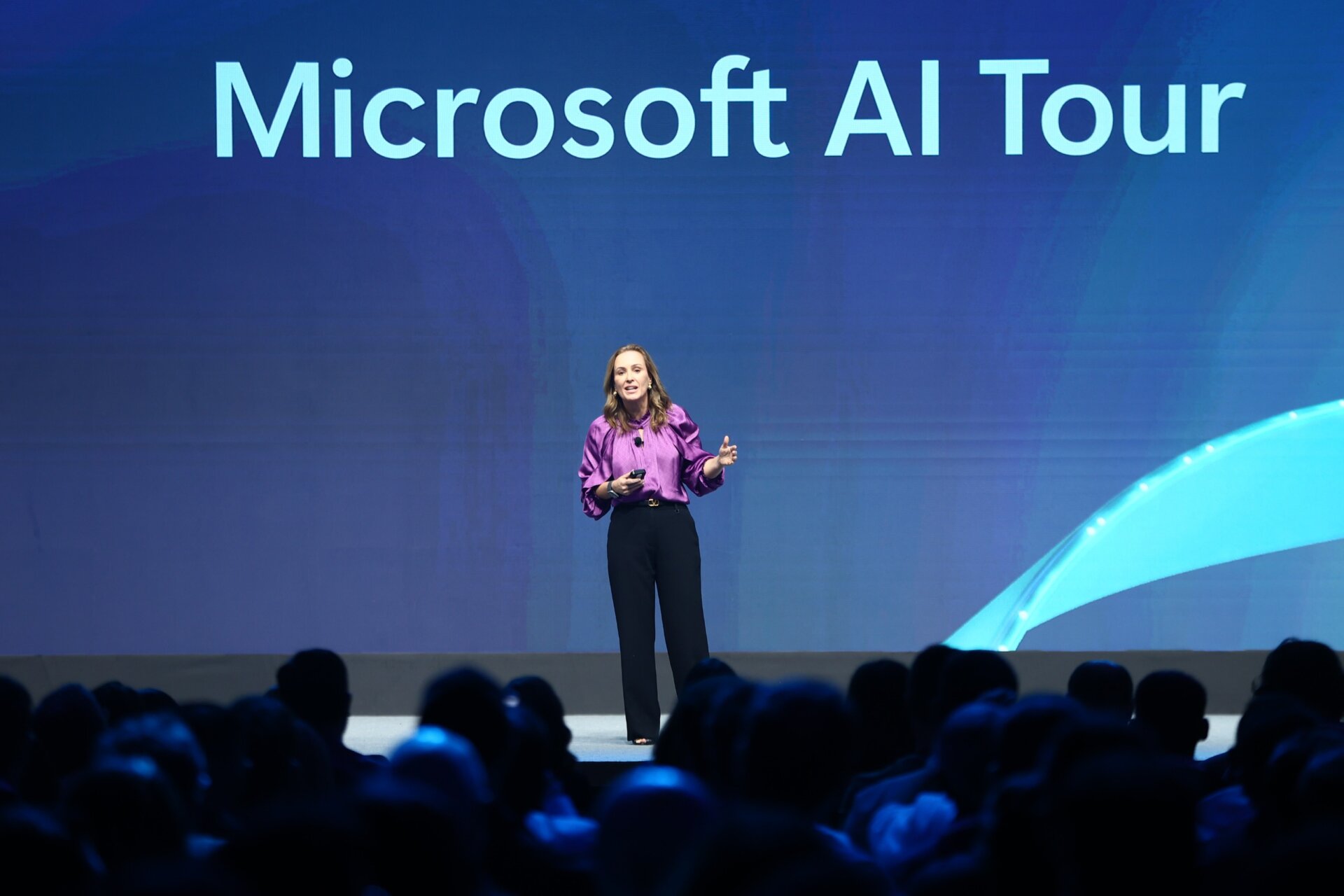 Presidente da Microsoft vê Brasil com forte potencial em IA